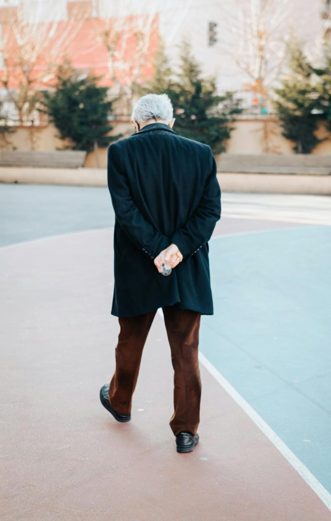 9 Commonly Overlooked Fall Risks For Seniors